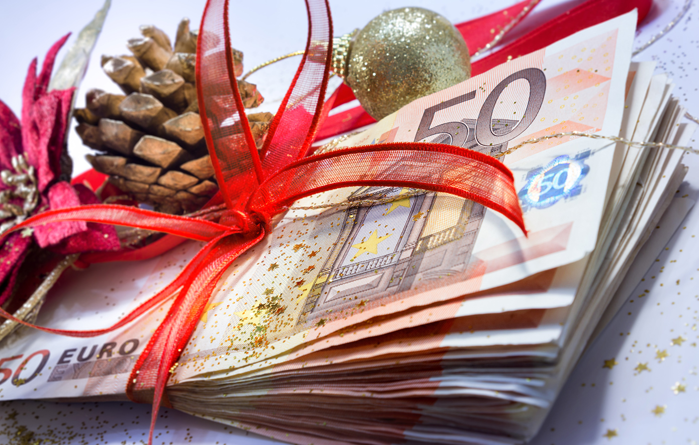 Φέτος καταβάλλονται νωρίτερα οι συντάξεις και το δώρο Χριστουγέννων ...